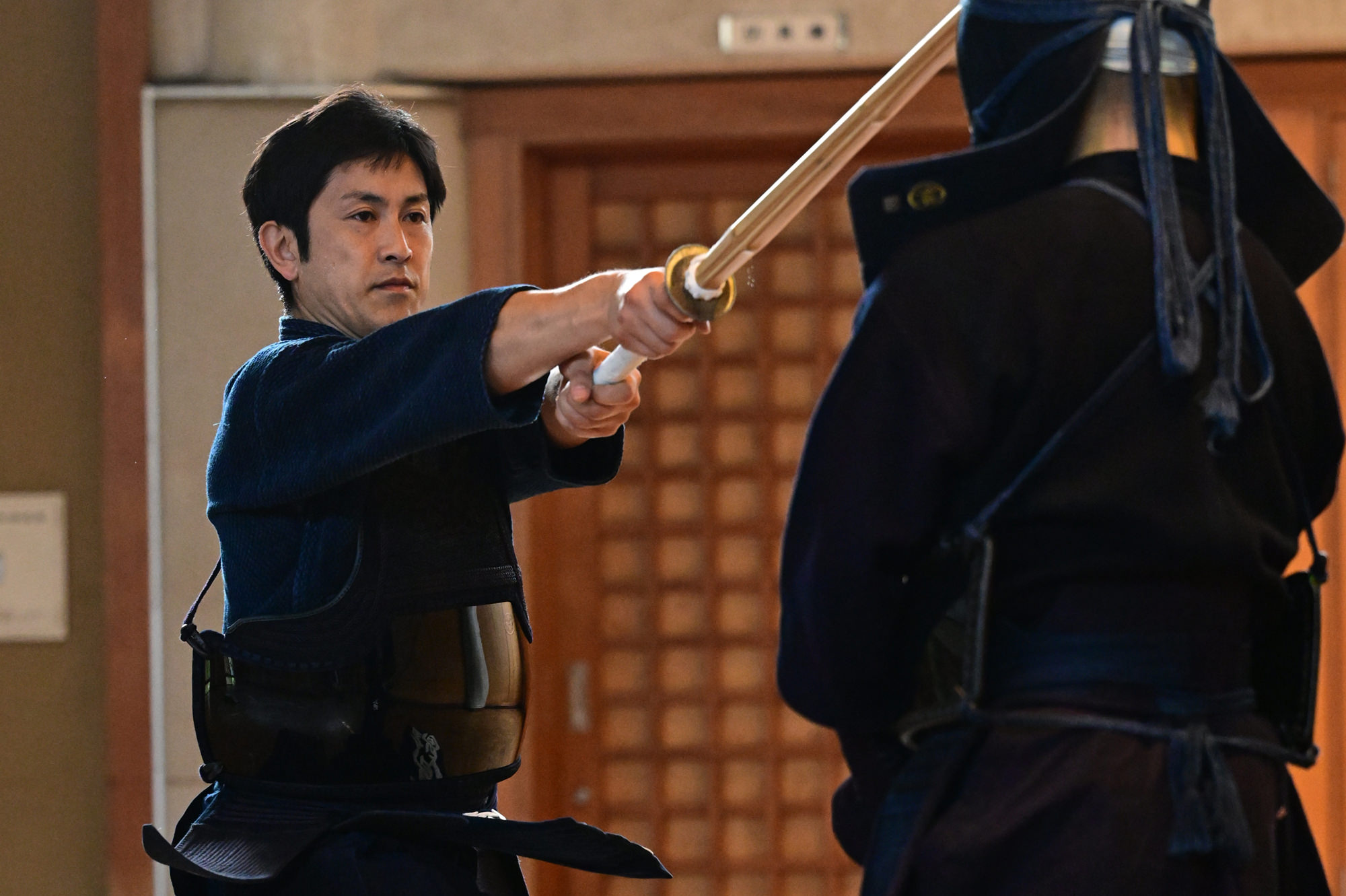 Thoroughly Improve your Shikake-waza (Takanabe Susumu) | Kendo Jidai ...