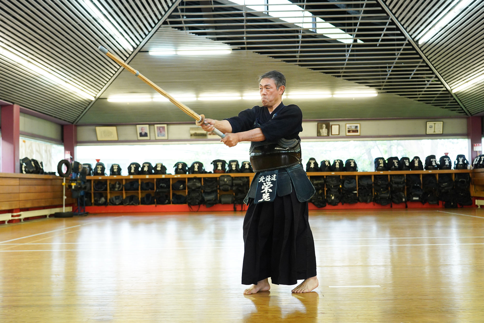 How to Create an Ideal Kamae (Eiga Naoki) | Kendo Jidai International